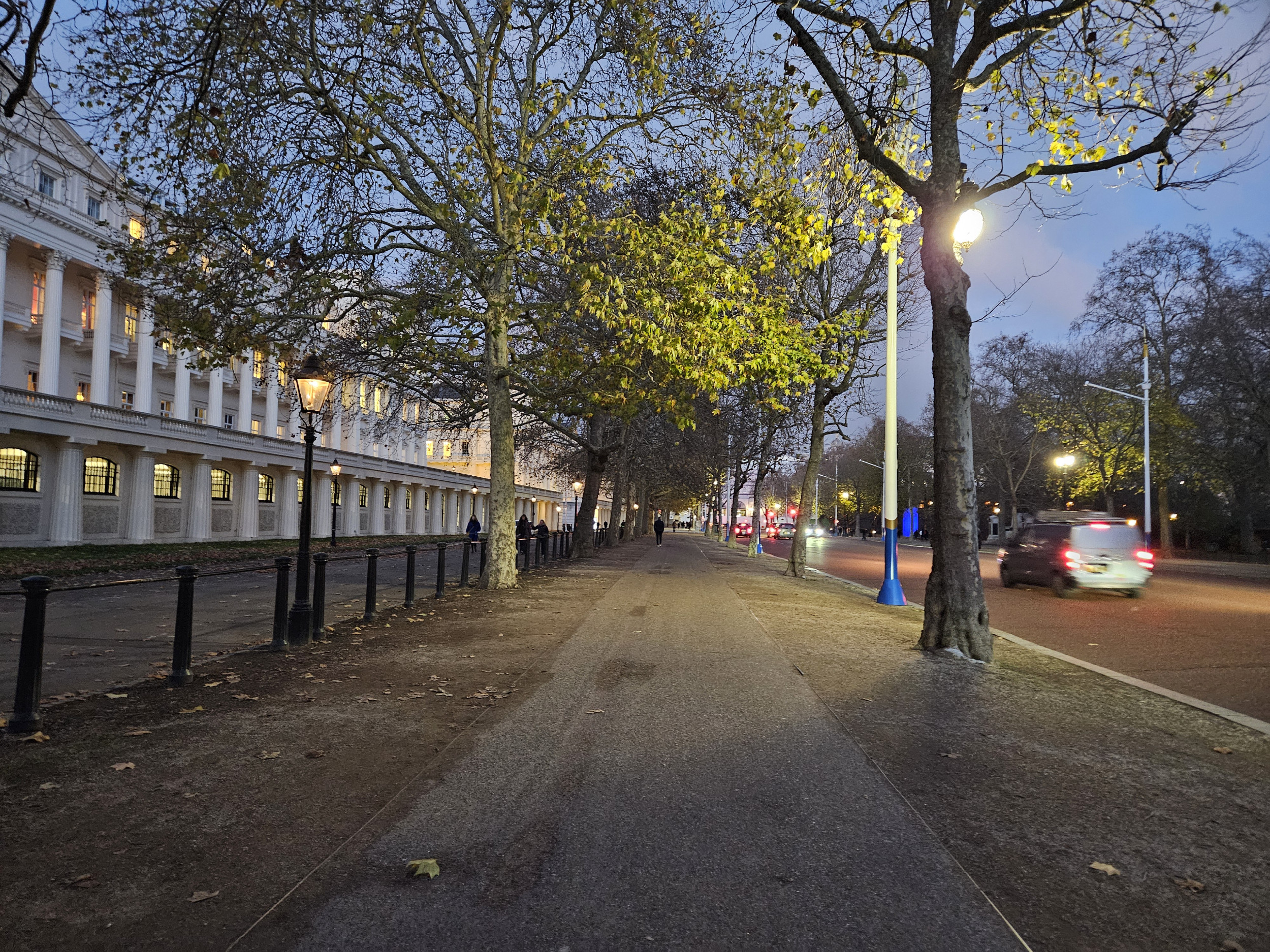 A crepuscular walk from Victoria to Betterton Street – Robin Houghton